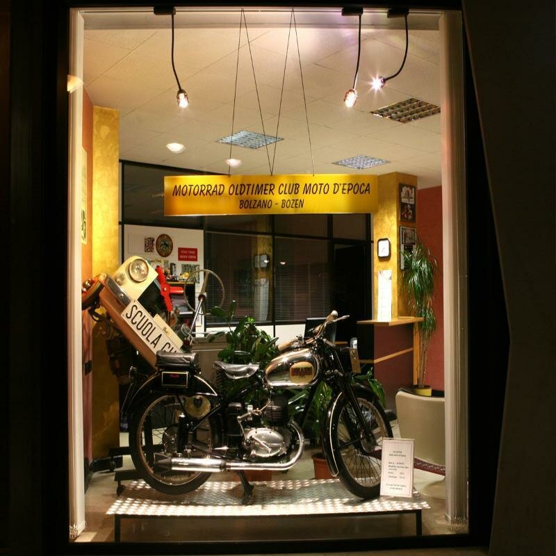 Sürücü kursları Autoscuola Dino Fahrschule, Bolzano, foto