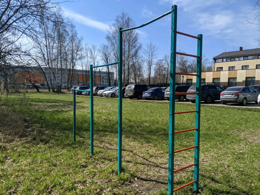 Spor alanı Турник, Saint‑Petersburg, foto