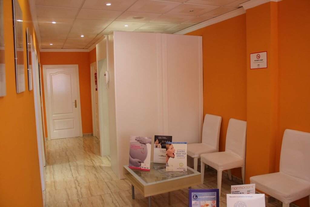 Özel ağız ve diş sağlığı klinikleri ve muayenehaneleri Clínica Dental Campodent, Endülüs, foto
