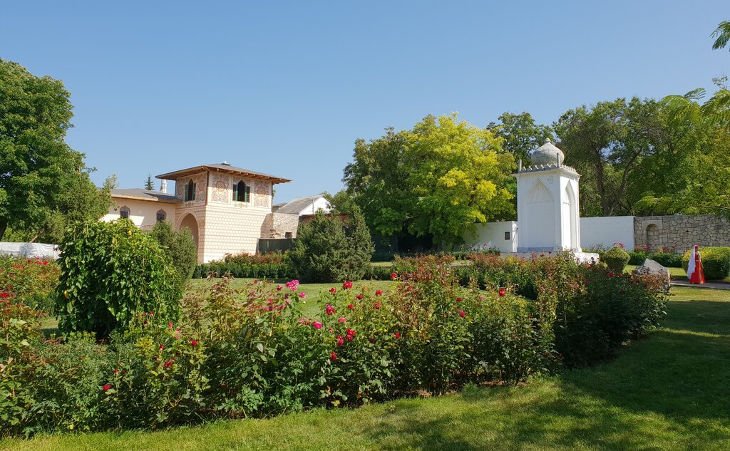 Turistik yerler Библиотечный корпус, Bahçesaray, foto