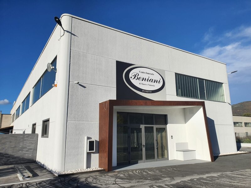 Cenaze hizmetleri Centro Funerario Beniani Pompe Funebri, Marche, foto