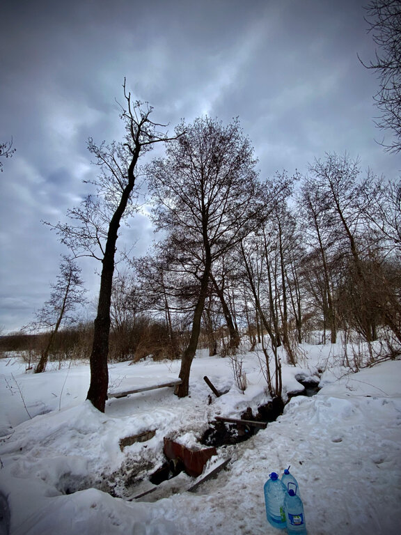 Pınar, çay Spring, stream, Ulyanovskaya oblastı, foto