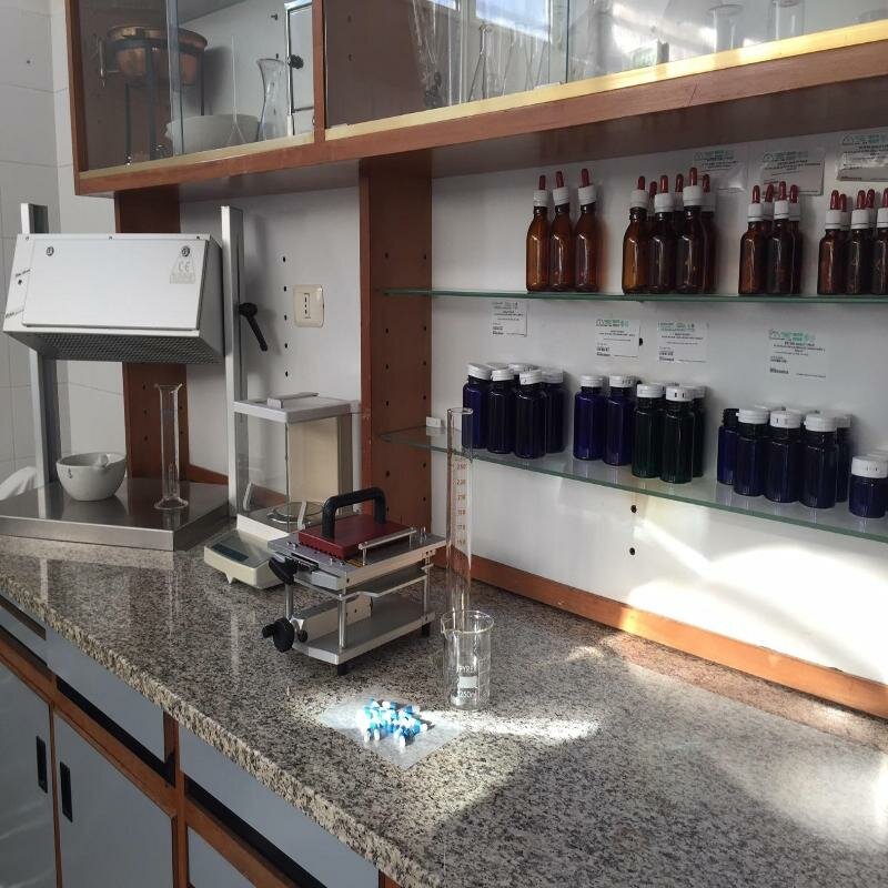 Eczaneler Farmacia Vall'Alta, Lombardiya, foto