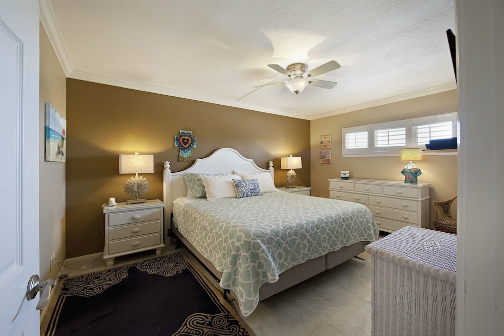 Otel Holiday Surf & Racquet 402 2 Bedroom Condo by RedAwning, Destin, foto