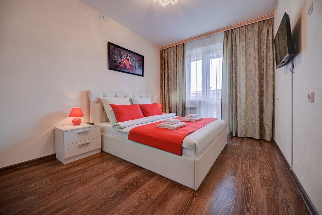 Otel Пять Звезд на Братьев Кашириных 111, Çeliabinsk, foto