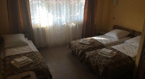 Camelot (vulytsia Heroiv ATO No:17, Rakhiv), otel  Rahiv'den