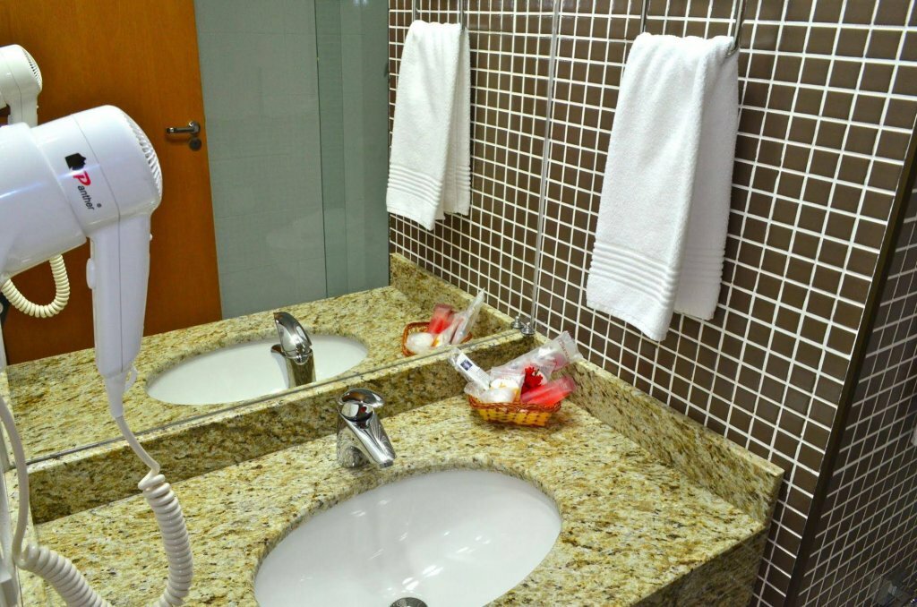 Otel Hotel Thomasi Express, Maringa, foto