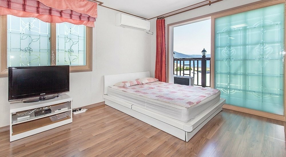 Otel Geoje Evergreen&pinetree Pension, Güney Gyeongsang İli, foto