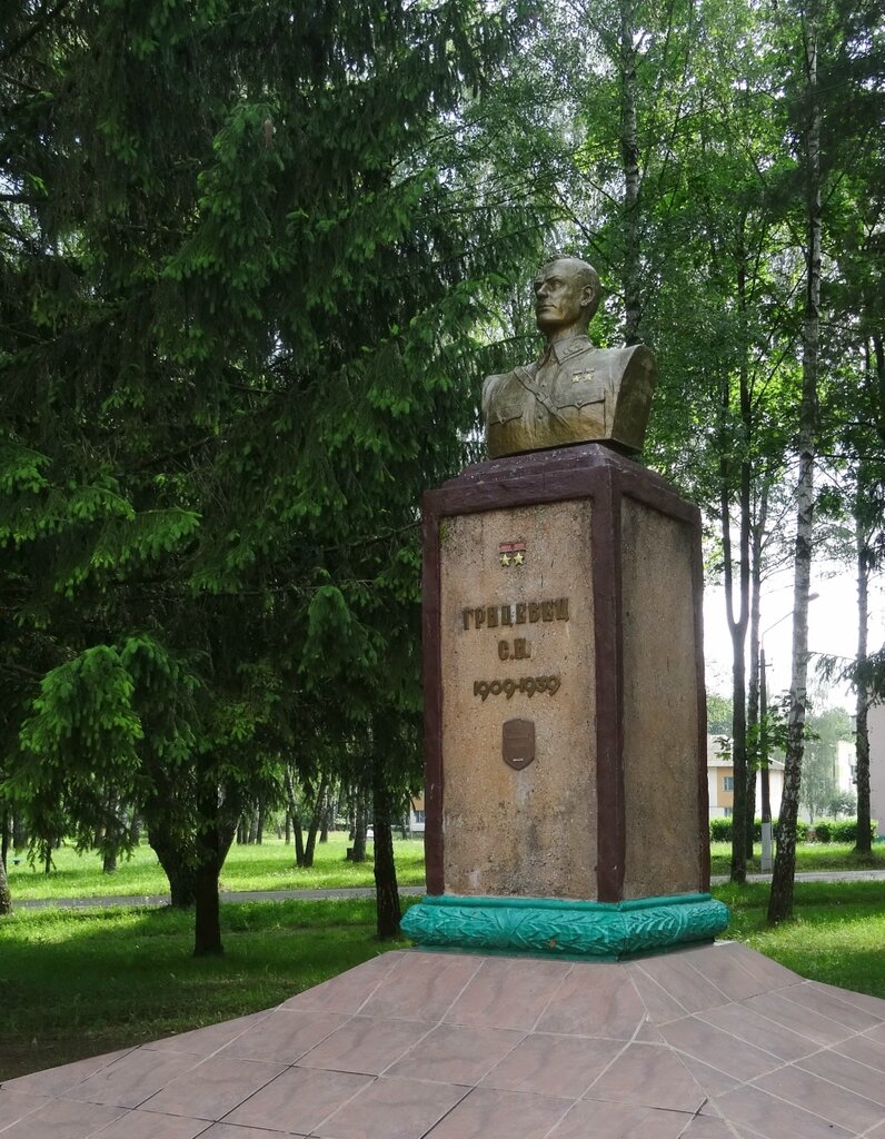 Anıt, heykel Сергею Грицевцу, Vitebskaya oblastı, foto