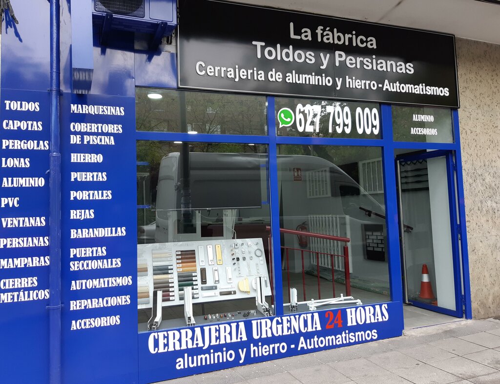 Çerçeve ve çadır yapıları La Fábrica Toldos y Persianas, Madrid, foto