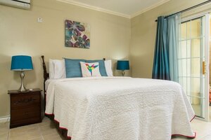 Winchester 07a by Pro Homes Jamaica (Kingston), otel  Kingston'dan