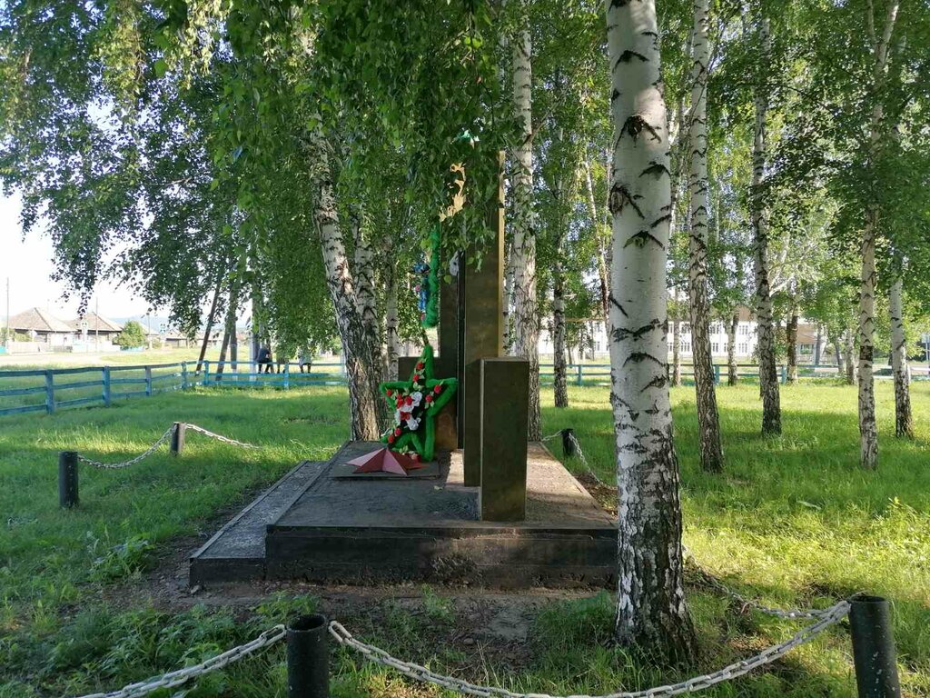 Anıt, heykel Воинам Великой Отечественной войны, Krasnoyarski krayı, foto
