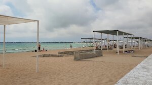 Пляж детского оздоровительного лагеря Гагарин № ЕВ-060 (Autonomous Republic of Crimea, Yevpatoriya, mikrorayon Sanatorny), plaj  Yevpatorya'dan
