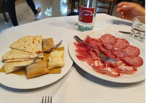 Pizzacılar Re Mida Bar - Trattoria - Pizzeria - Affittacamere, Marche, foto
