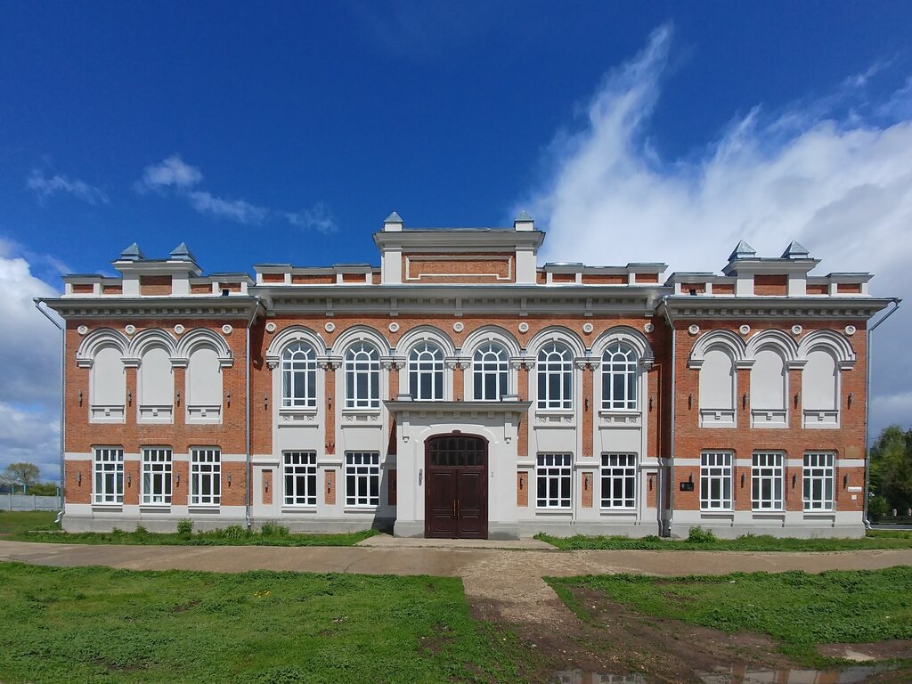 Unutulmaz olayların yeri Коммерческое училище И.В. Кобзаря, Balakovo, foto