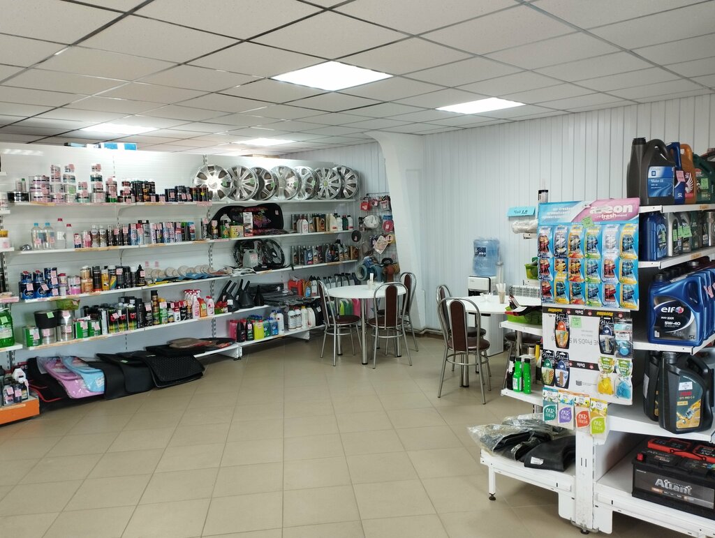 Otomobil servisi StoTriAvto, Mikaşeviçi, foto