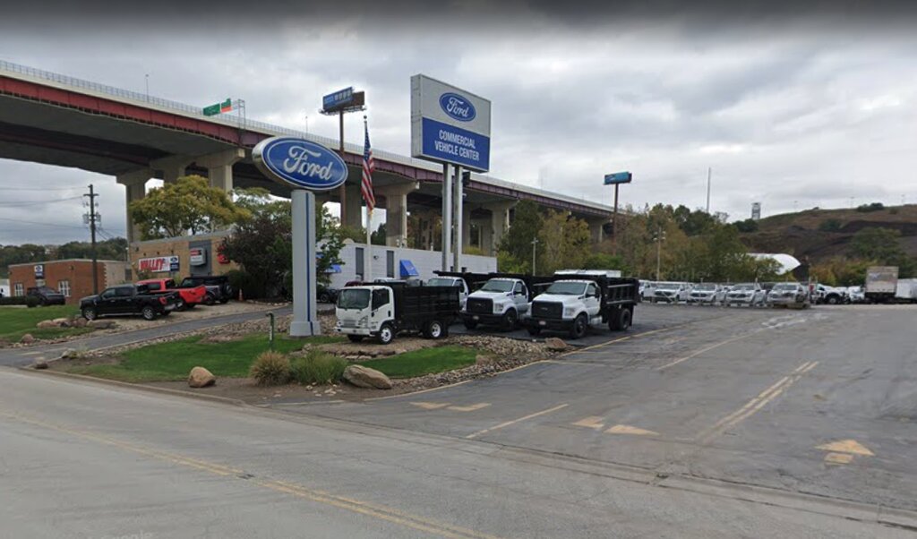 Otomobil satış galerileri Valley Ford Truck, Inc, Ohio Eyaleti, foto