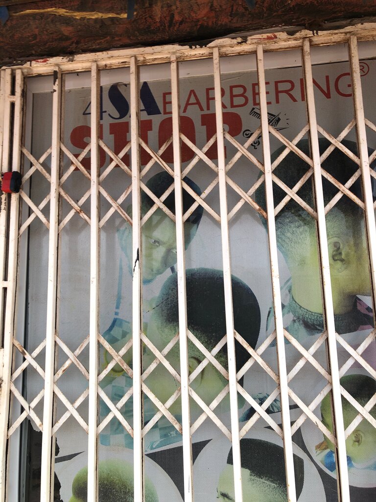 Berberler 4 Sa Barbering Shop, Dünya, foto