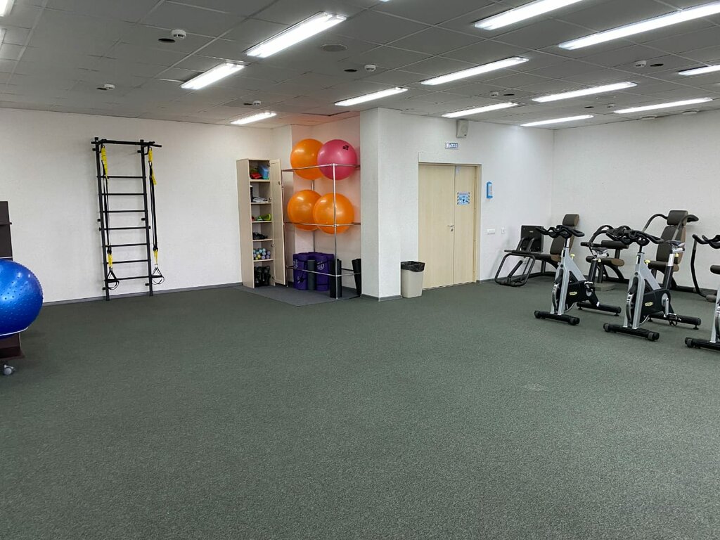 Spor ve jimnastik salonları Trenazherny zal, Yekaterinburg, foto
