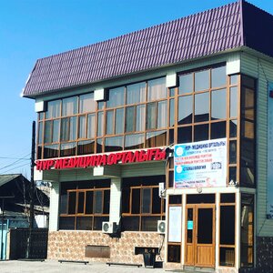 Tıp merkezleri ve klinikler Nur, Jarkent, foto