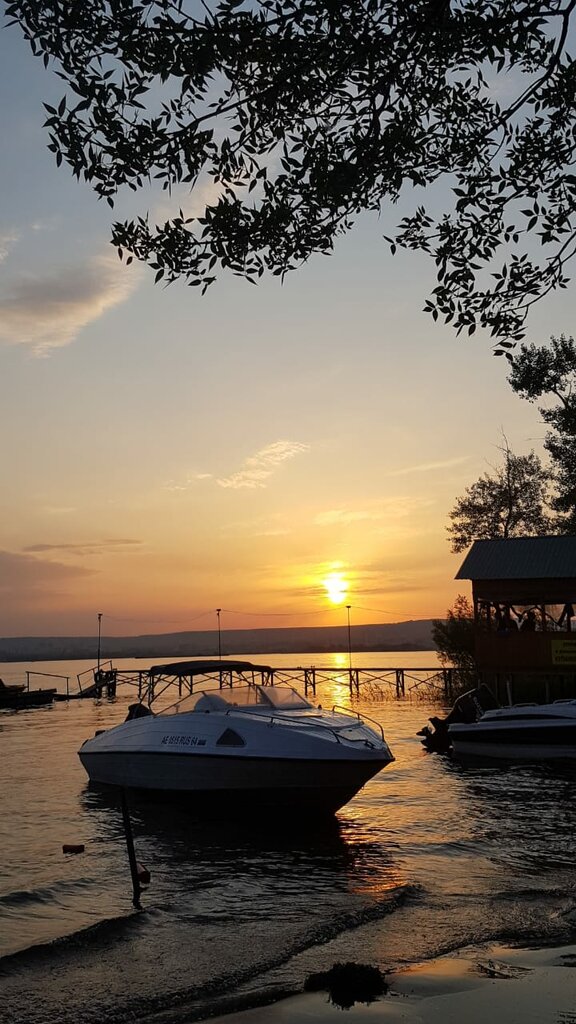 Resort oteller, tesisler Дом отдыха, Saratovskaya oblastı, foto