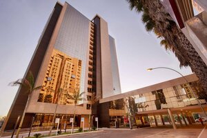 Cullinan Hplus Premium (São Paulo, Quadra), otel  Brasilia'dan