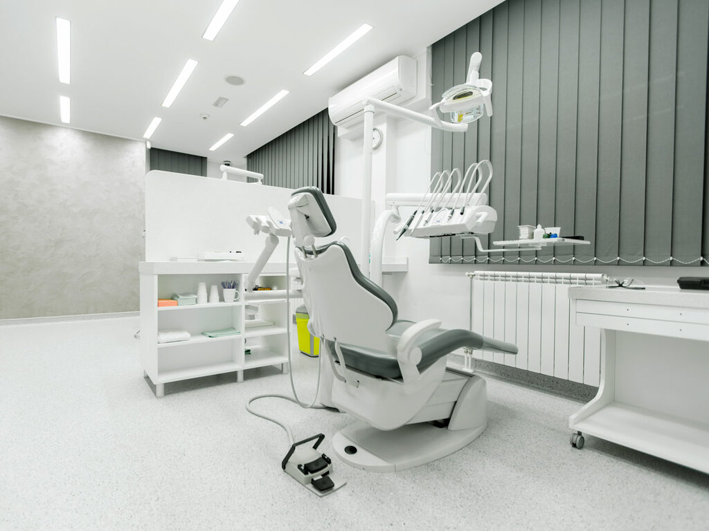 Özel ağız ve diş sağlığı klinikleri ve muayenehaneleri Dr. Maksimov Alexander, Moskova, foto