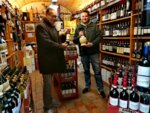 La Cantinetta del Bati (Via San Matteo No:98), şarap ve içki toptan satışları