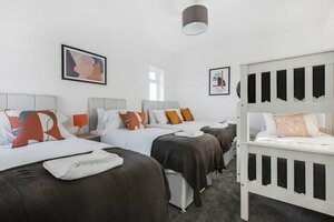 The Central Suite Sasco Apartments (England, Blackpool), otel  Blackpool'dan