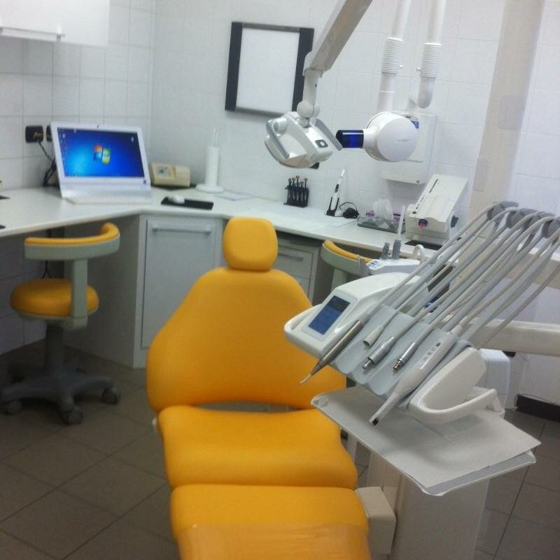 Özel ağız ve diş sağlığı klinikleri ve muayenehaneleri Studio Dentistico Annunziato Dott. Bisci, Aosta, foto
