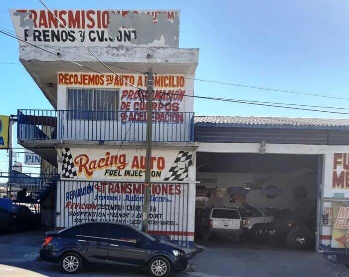 Otomobil servisi Racing Auto Fuel Injection, Chihuahua Eyaleti, foto