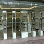 Officine Ottiche (Emilia-Romagna, Ravenna, Faenza, Corso Giuseppe Garibaldi), optik cihazlar ve ekipmanlar