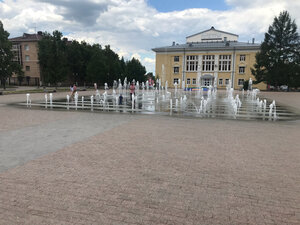 Fountain (Republic of Tatarstan, Almetyevsk), çeşme  Almetyevsk'ten (Elmet'ten)