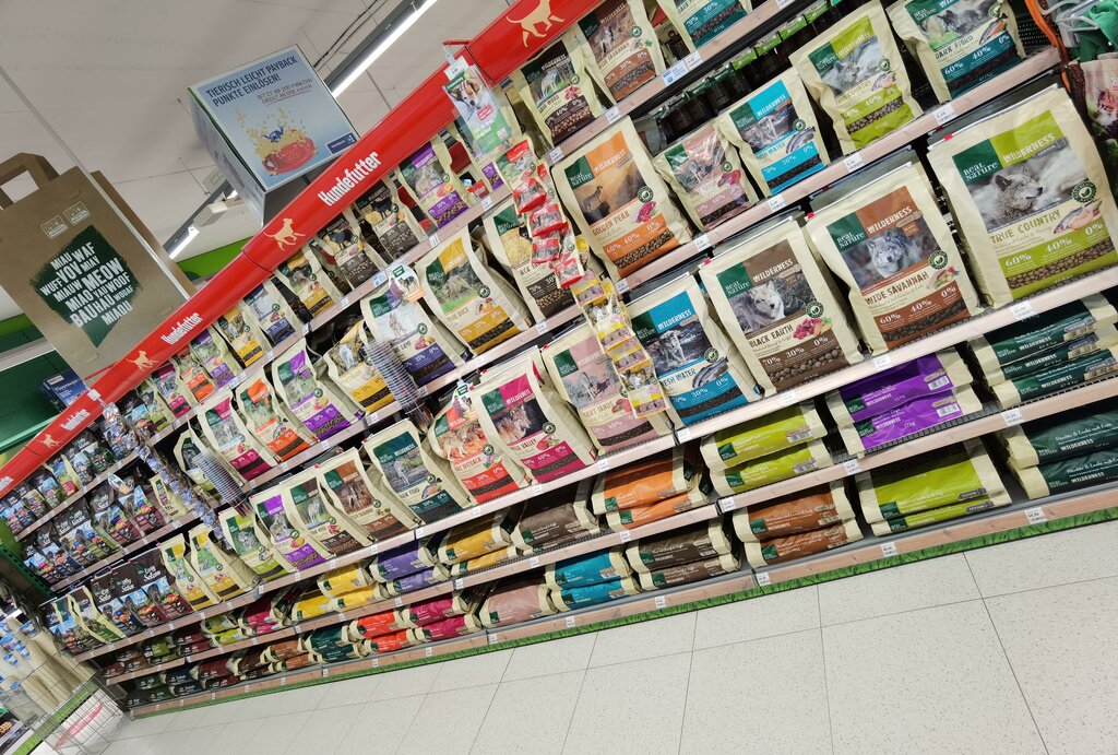 Petshop Fressnapf Neunkirchen, Aşağı Avusturya, foto
