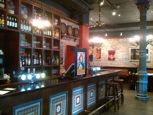 White Horse (Avenue d' Ouchy No:66, Lausanne), bar  Lozan'dan