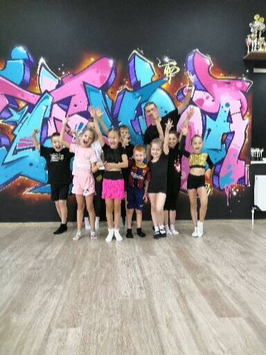 Dans okulları Gold & Alex, Krasnodar, foto