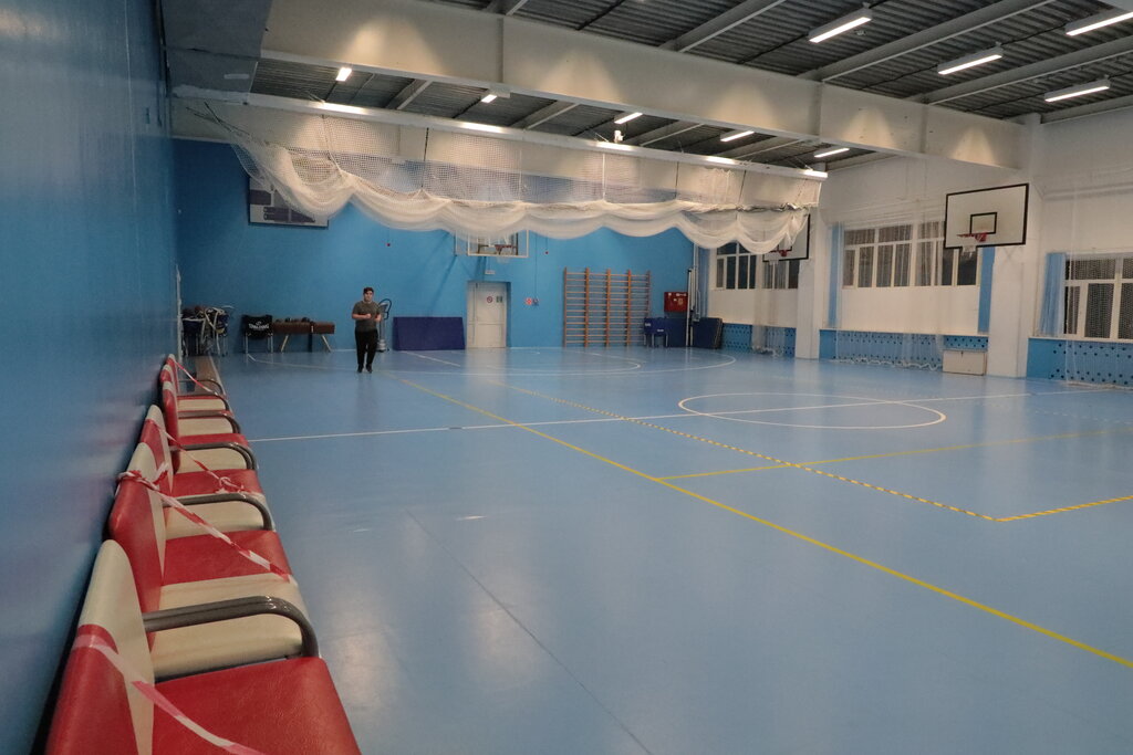 Çok amaçlı spor tesisleri Adaptive Sports Development Department, Ugorsk, foto