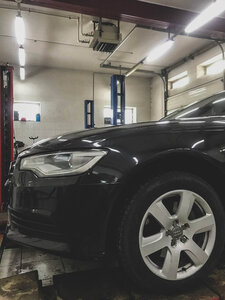 Pro-Avto (ulitsa Novosyolov No:9, Oktyabrskiy), otomobil servisi  Oktiabrski'den