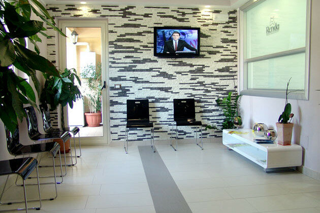 Özel ağız ve diş sağlığı klinikleri ve muayenehaneleri Studio Dentistico - Implantologia Dottor Renda Gianluigi, Calabria, foto