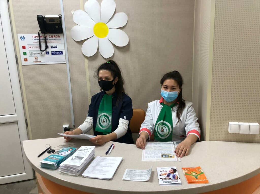 Yüksekokul Meditsinskoye Uchilishche № 6, Krasnoufimsk, foto