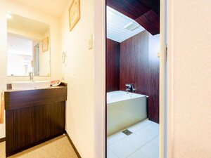 Trw Osaka Tennoji (Osaka Prefecture, Osaka, Hanshin Expressway 1 Loop Route (central Osaka)), otel  Osaka'dan