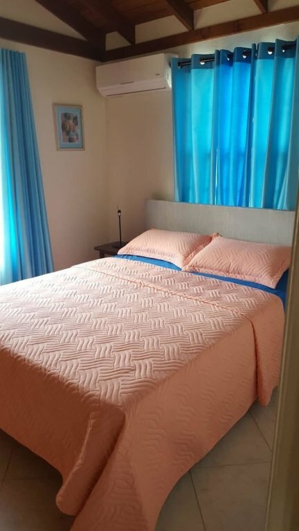 Otel Breezy Apts, Dünya, foto