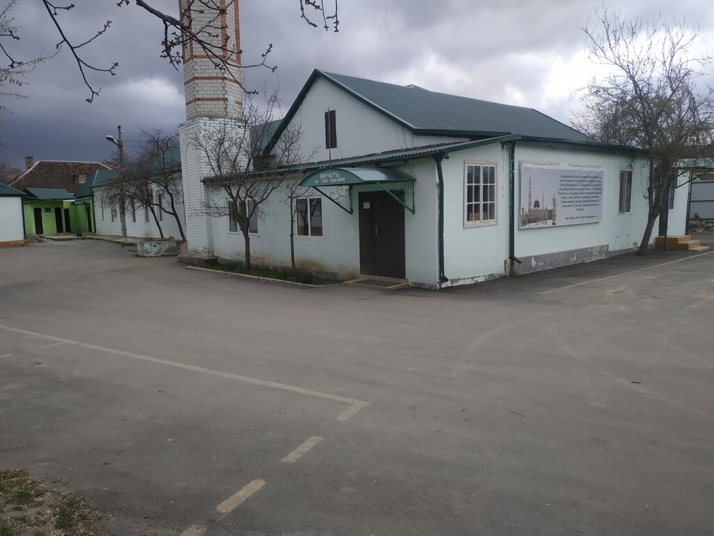 Cami Мечеть им. Ташав Хаджи-Шайых, Khasavyurt, foto