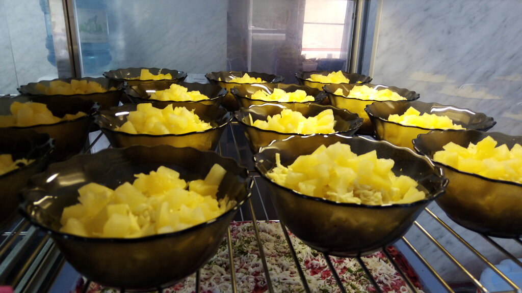 Kantin, yemekhane У Иришек, Altay Cumhuriyeti, foto