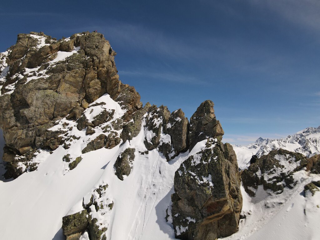 Dağ zirvesi Гора Пештера, Karaçay‑Çerkez Cumhuriyeti, foto