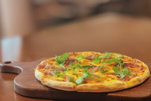 Ristorante Mare e Terra (Bern, Thun, Burgstrasse, 20), pizzacılar  Thun'dan