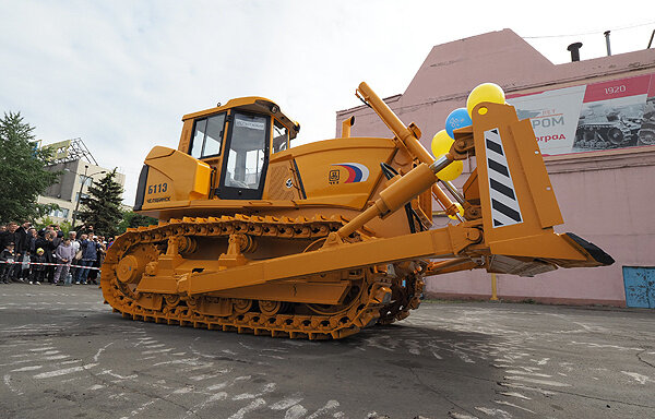 Sanayi kuruluşu Chelyabinsk tractor plant - Uraltrac, Çeliabinsk, foto