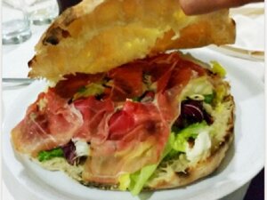Pizzeria Ristorante La Dolce Vita (Via Crenna No:8, Acqui Terme), pizzacılar