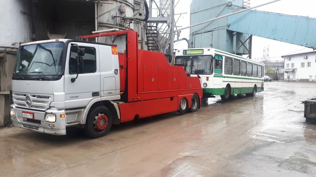 Çekici hizmeti Gruzovoj ehvakuator Shchelkovskoe shosse, Moskova, foto