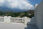 Gostinica Na Persikovoi 21 (Персиковая улица No:21, село Солнечногорское), otel  Kırım Cumhuriyeti'nden